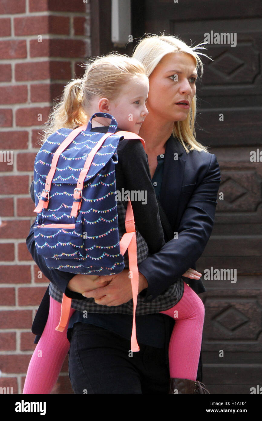 Queens, NY, USA. 23rd Sep, 2016. Frannie Mathison and Claire Danes on ...