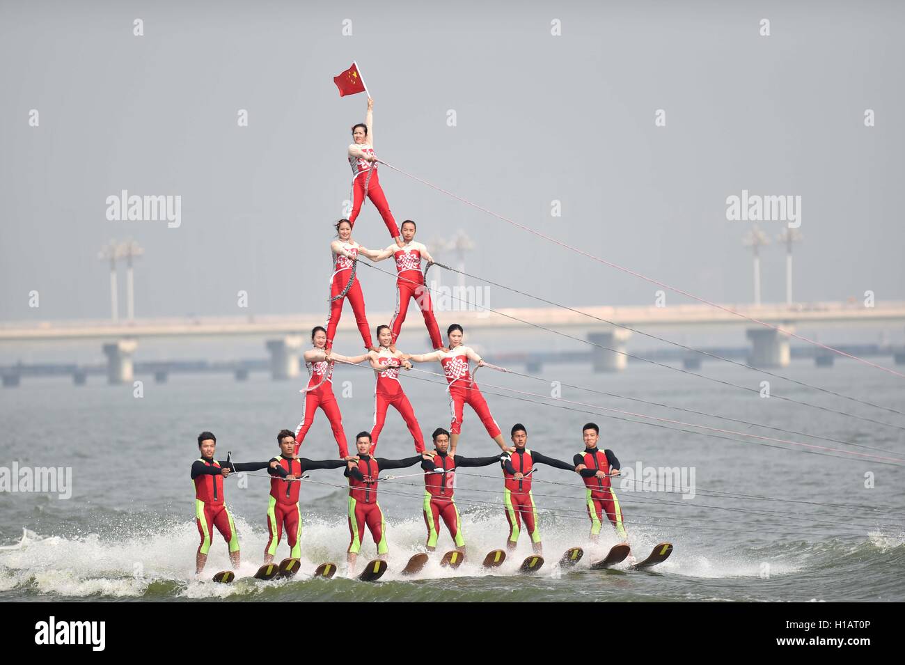 Linyi, China's Shandong Province. 24th Sep, 2016. Members of Chinese ...