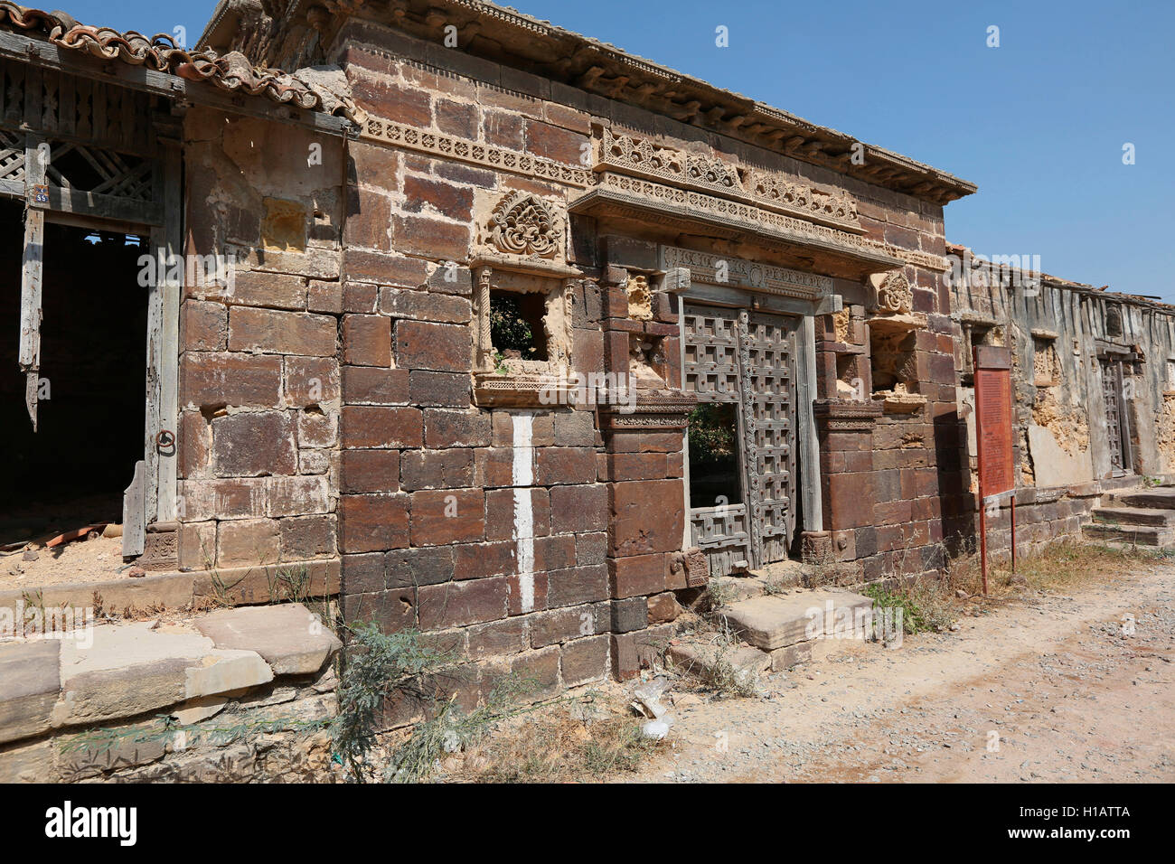 Ruins, Lakhpat fort, Kutch, Gujrat, India Stock Photo - Alamy