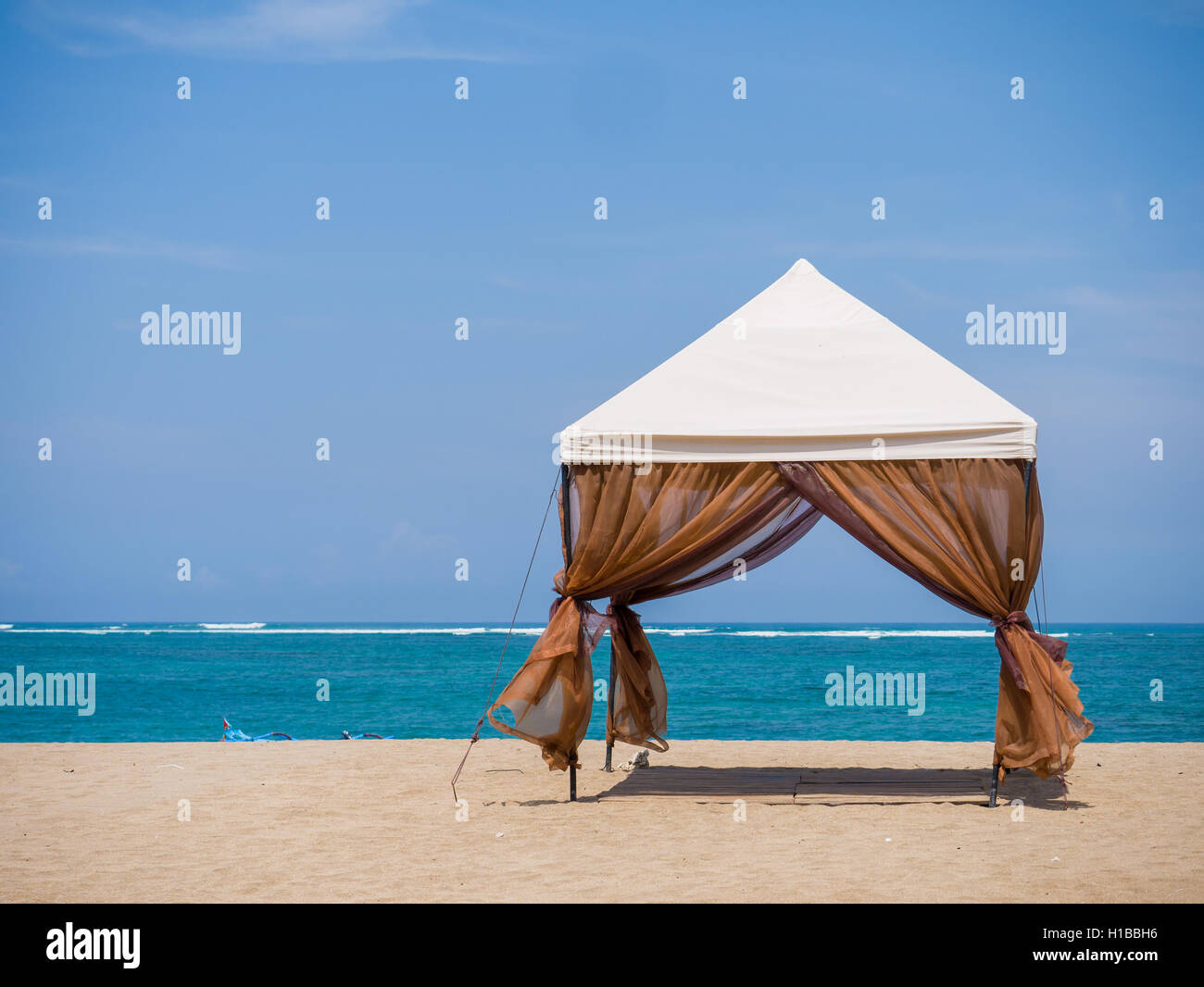Canopy on the beach in Bali Indonesia Stock Photo - Alamy