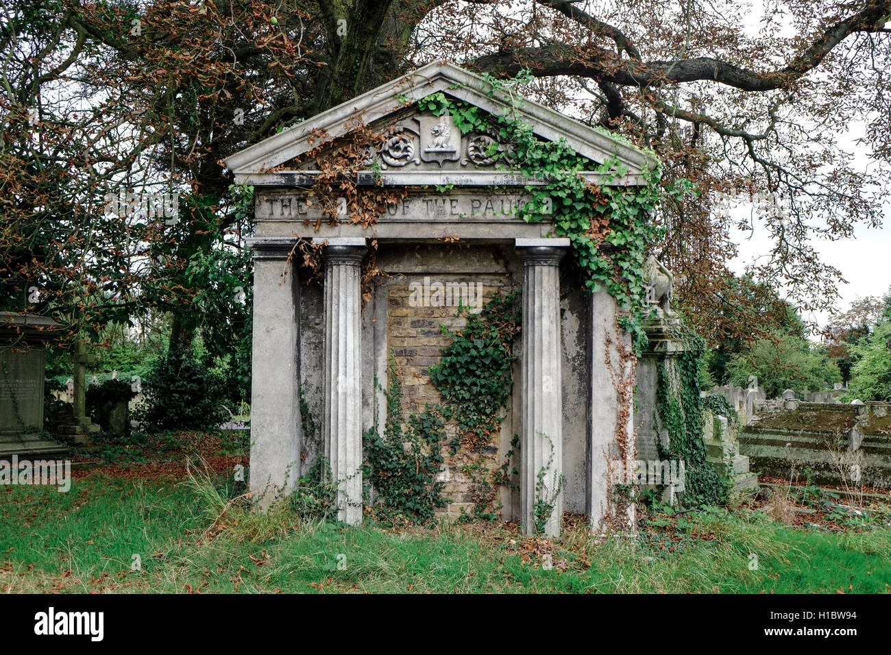 Kensal Green Cemetery Stock Photo - Alamy
