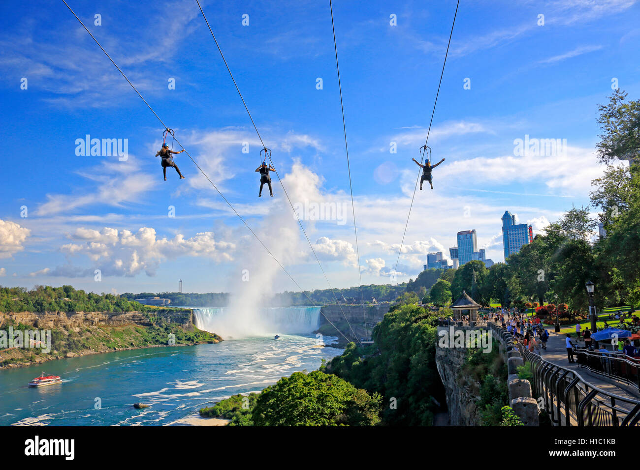 Niagara falls canada people hi-res stock photography and images - Alamy