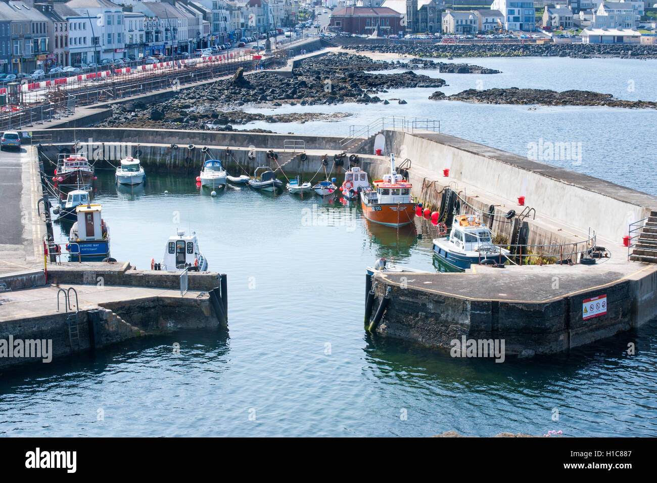 Portstewart ireland harbour hi-res stock photography and images - Alamy