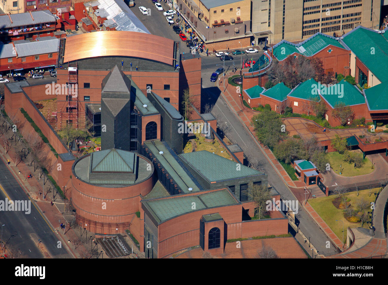 Aerial photograph of the SAB Centenary Building in Johannesburg ...