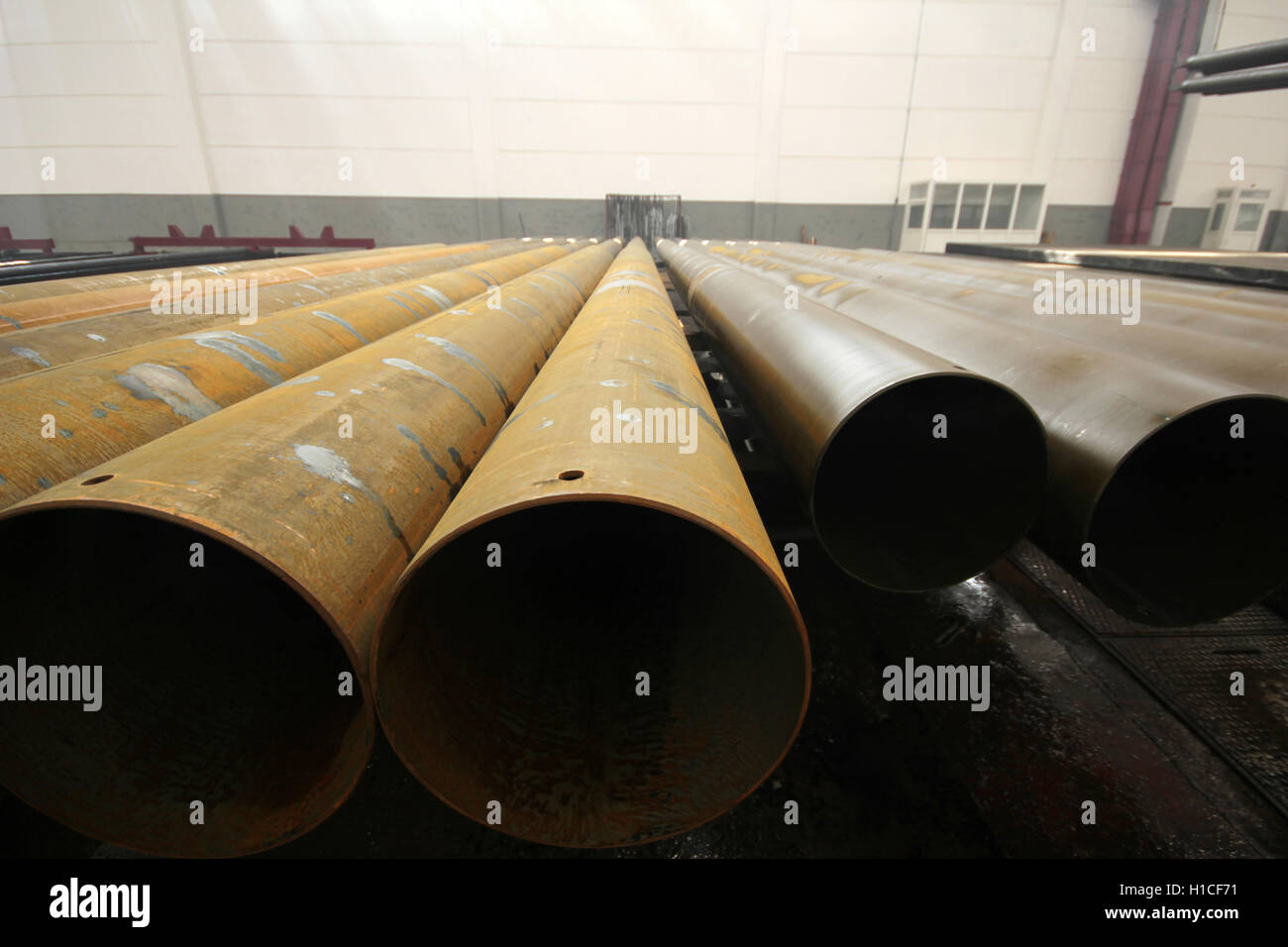 Tubular steel pattern hi-res stock photography and images - Alamy