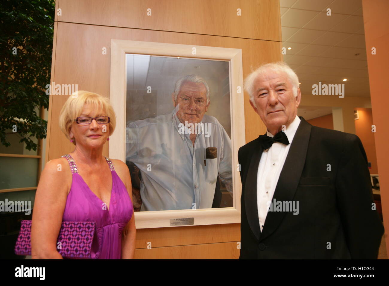 Seamus Heaney at the opening of the McClay Library, July 6th, 2010 ...