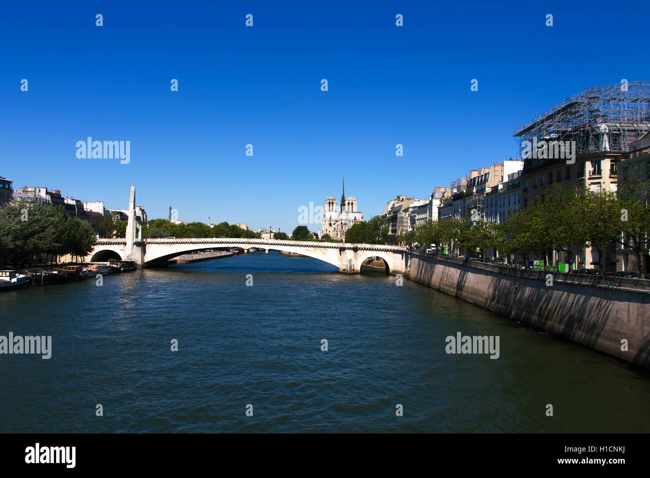 Notre Dame de Paris, view across the Seine River, Paris Stock Photo - Alamy
