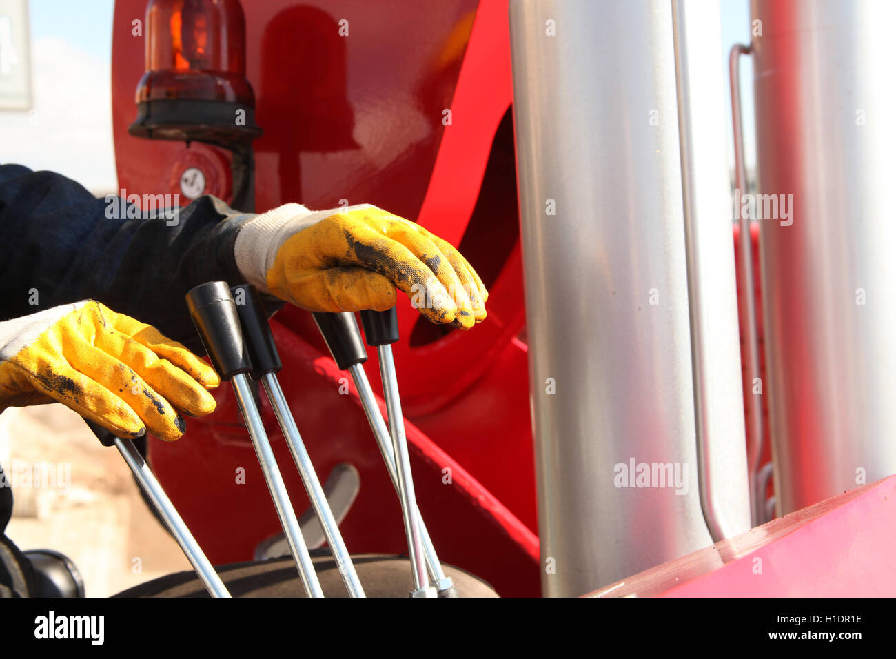 Sitting crane operator hi-res stock photography and images - Alamy