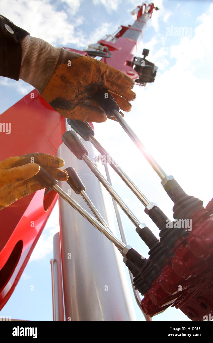Sitting crane operator hi-res stock photography and images - Alamy