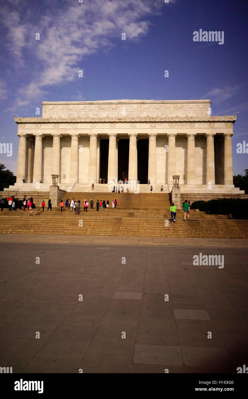 Washington dc lincoln memorial stairs hi-res stock photography and ...