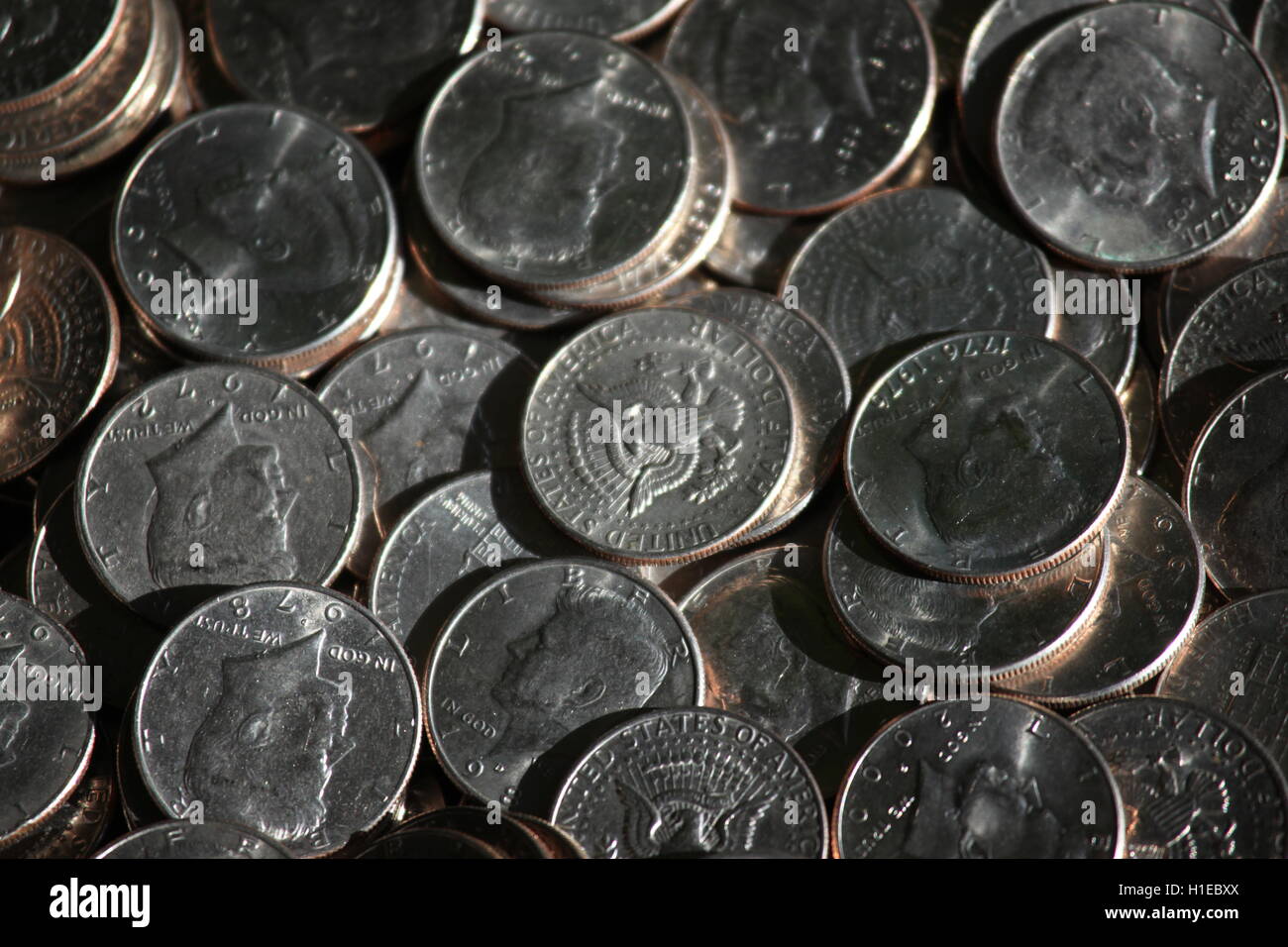 large pile of silver colored coins Stock Photo - Alamy