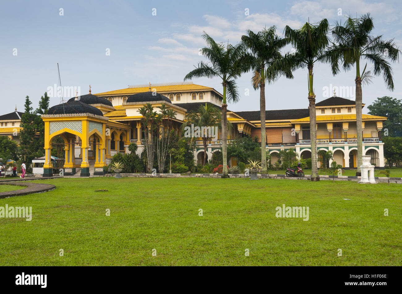 Istana maimun palace hi-res stock photography and images - Alamy