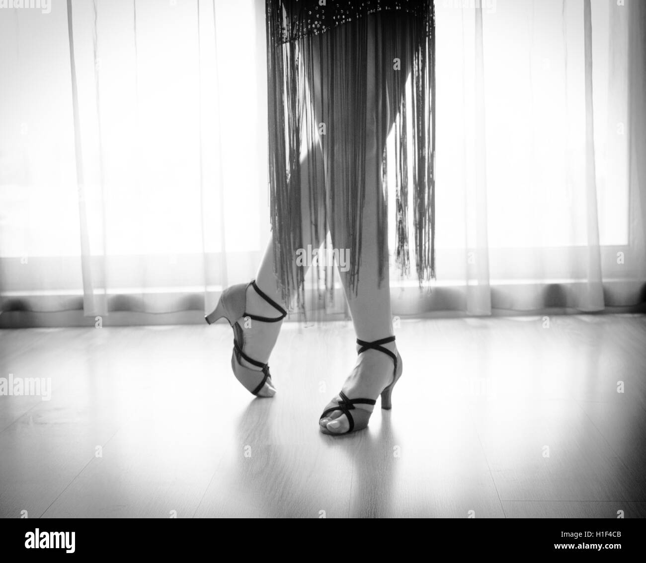 Woman dancing latin rhythms Stock Photo - Alamy