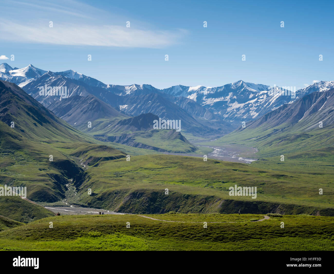 View of the Alaska Mountain Rainge from the Eielson Visitor Center ...