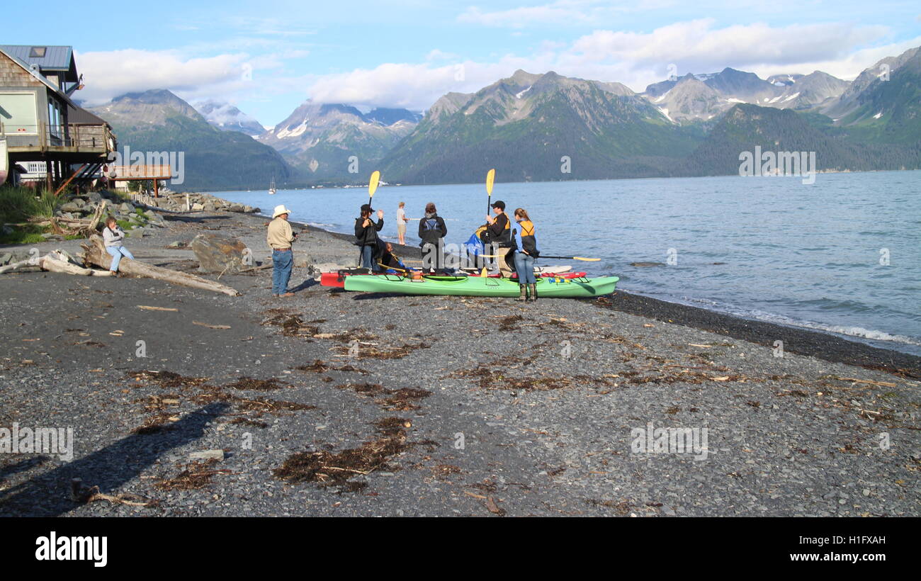 alaska shoreline kayaking Stock Photo - Alamy
