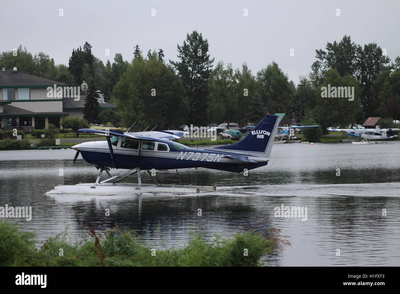 float plane in the water Stock Photo - Alamy