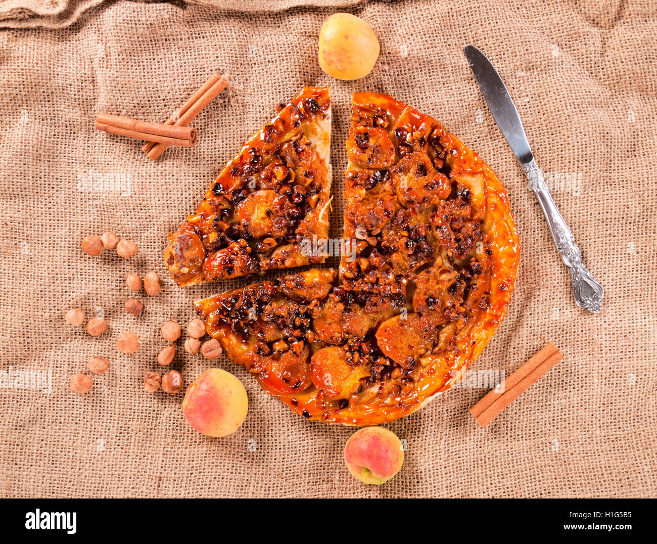 Cute pie hi-res stock photography and images - Alamy