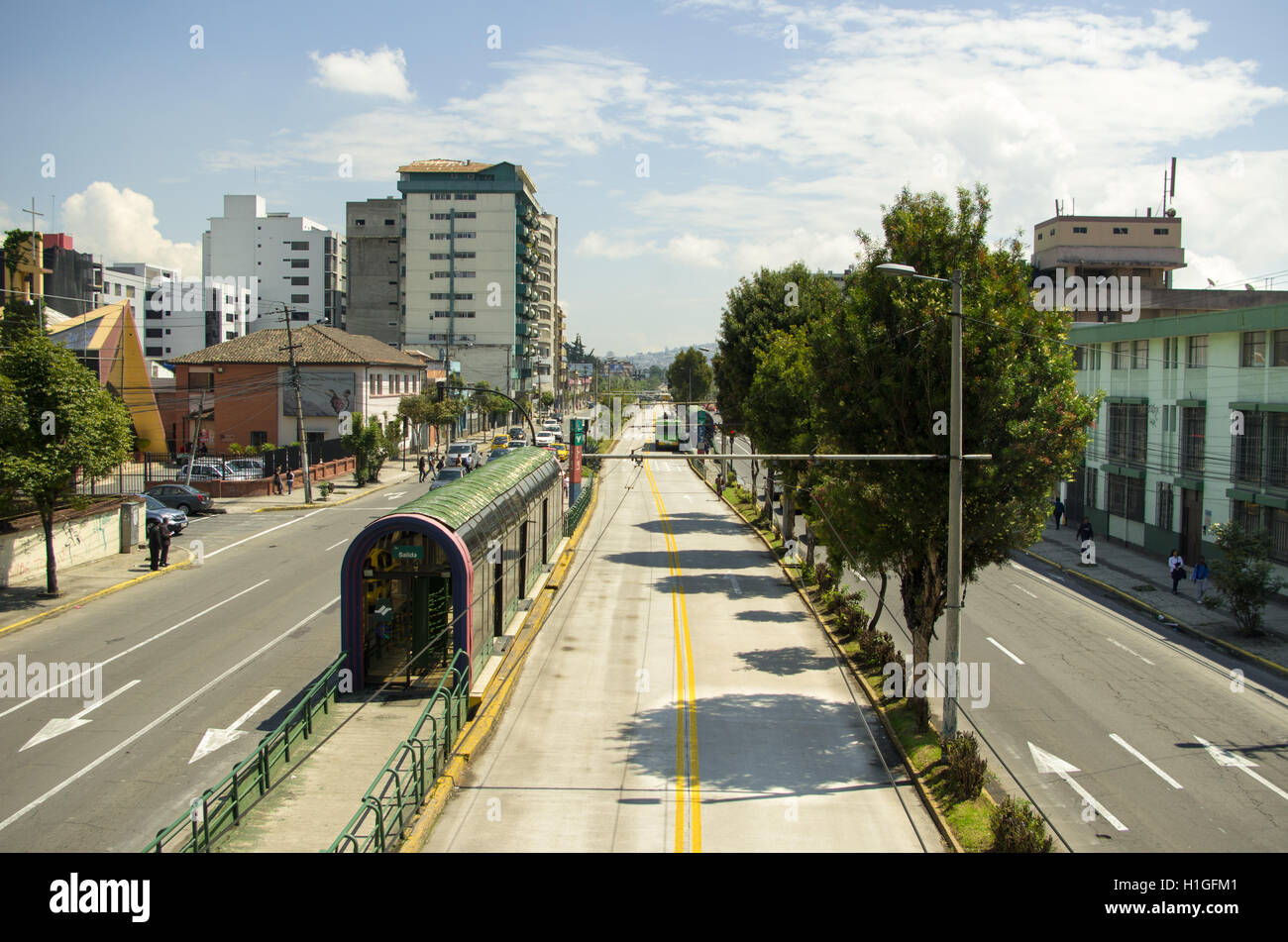 Ecuador buses hi-res stock photography and images - Alamy