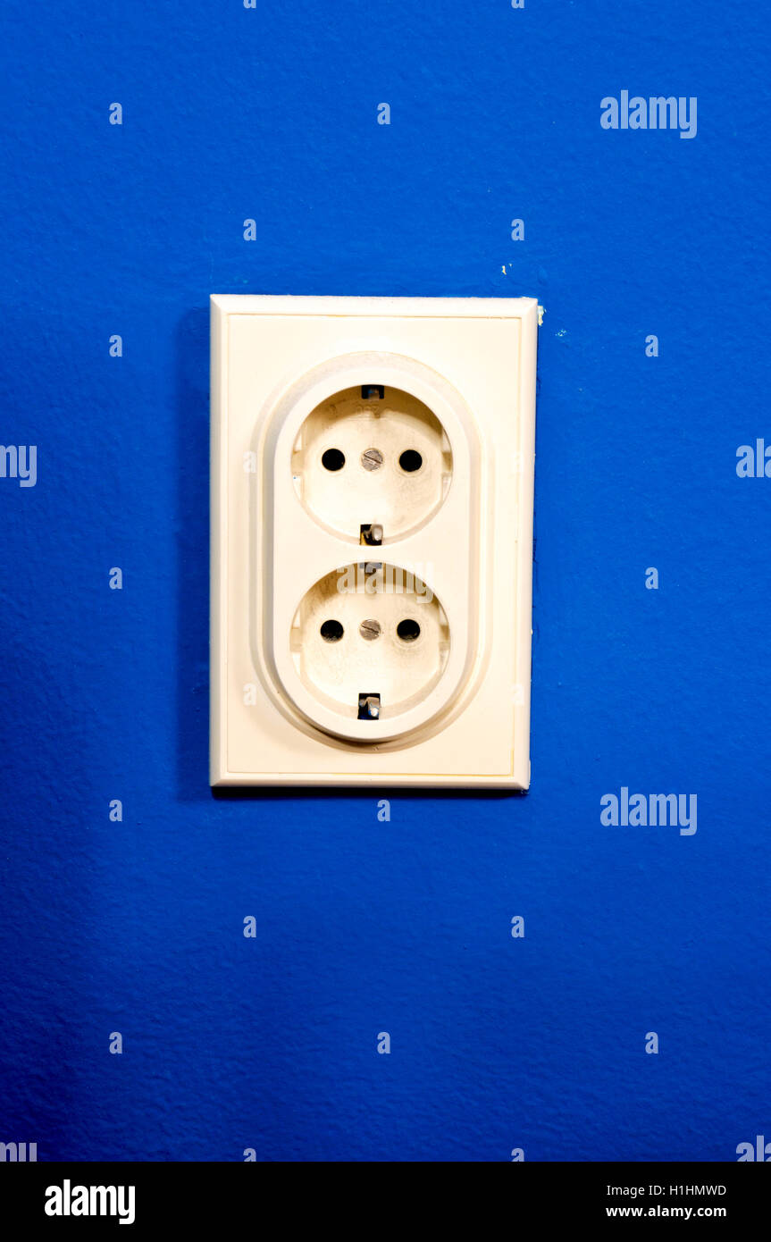House type white simple hi-res stock photography and images - Alamy