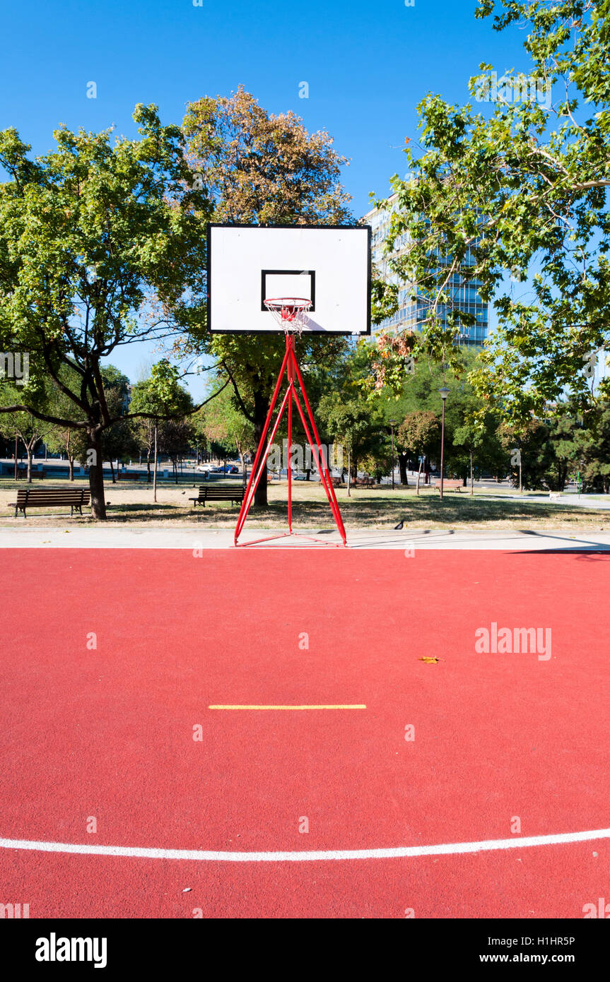 Field play basketball markings hi-res stock photography and images - Alamy