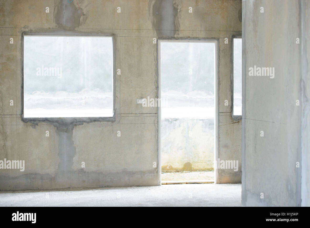 Empty building interior Stock Photo - Alamy