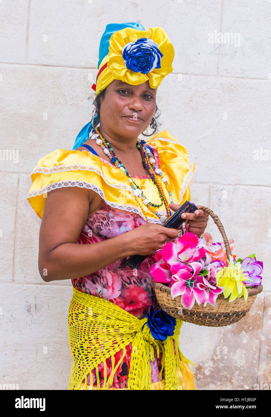A portrait of a Cuban woman in old Havana street Stock Photo - Alamy