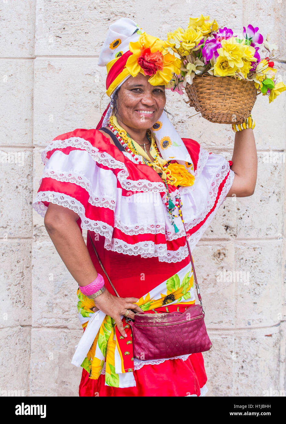 A portrait of a Cuban woman in old Havana street Stock Photo - Alamy