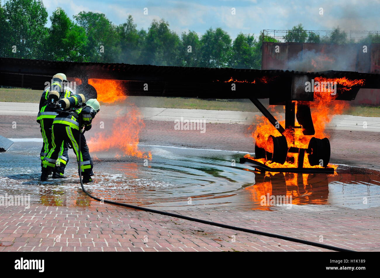 training, firefighting, fire brigade, mock-up airplane, airport rescue ...