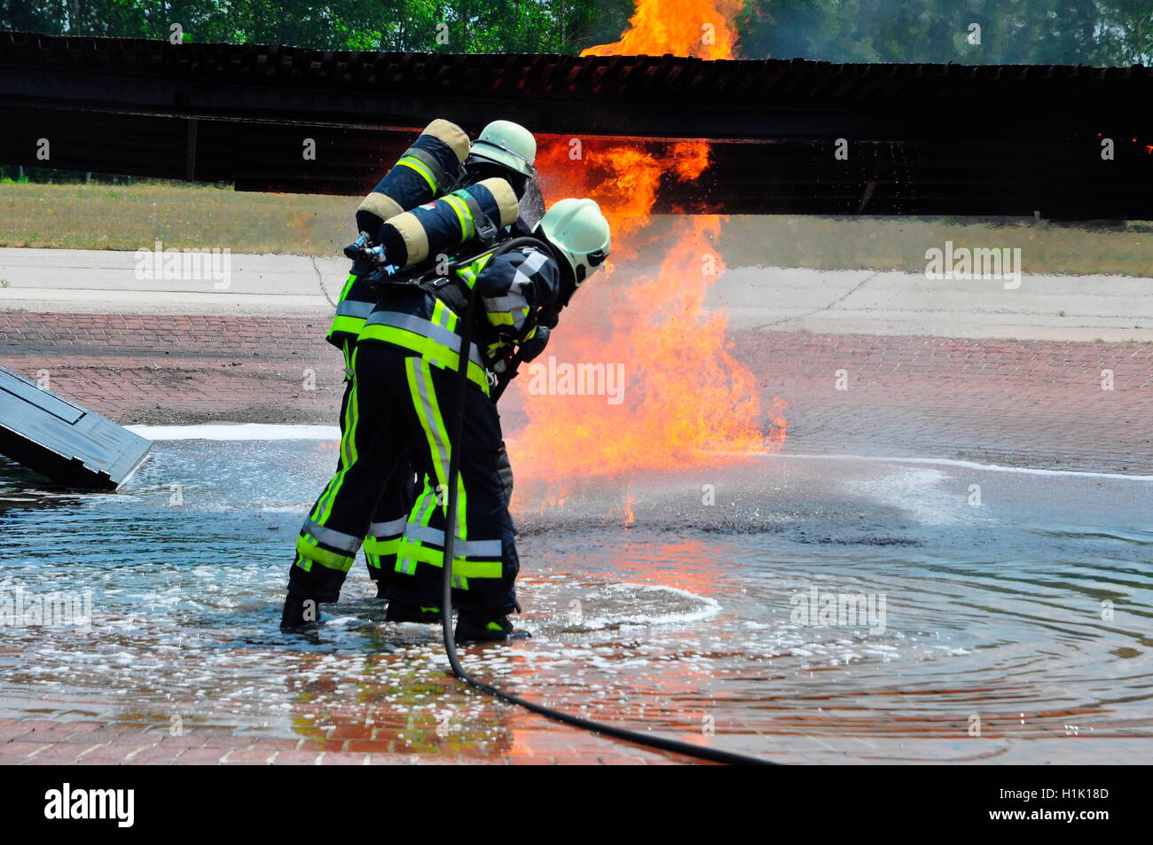 training, firefighting, fire brigade, mock-up airplane, airport rescue ...