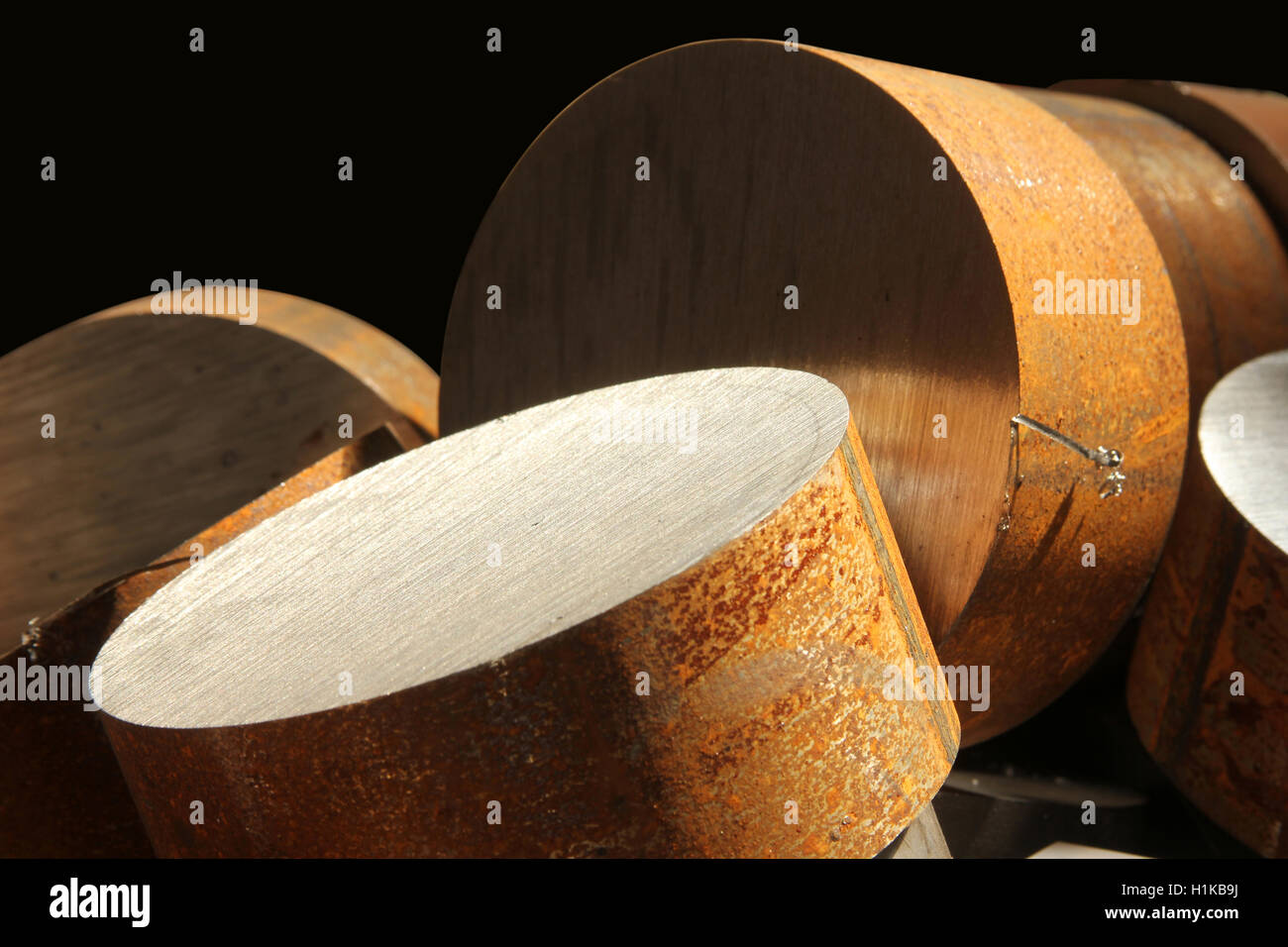 Solid aluminum cylinder Stock Photo - Alamy