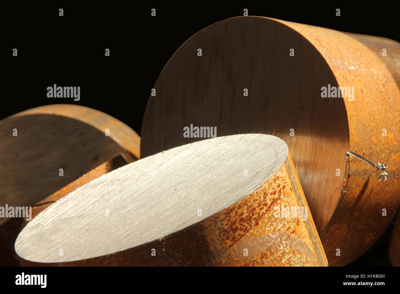 Solid aluminum cylinder Stock Photo - Alamy