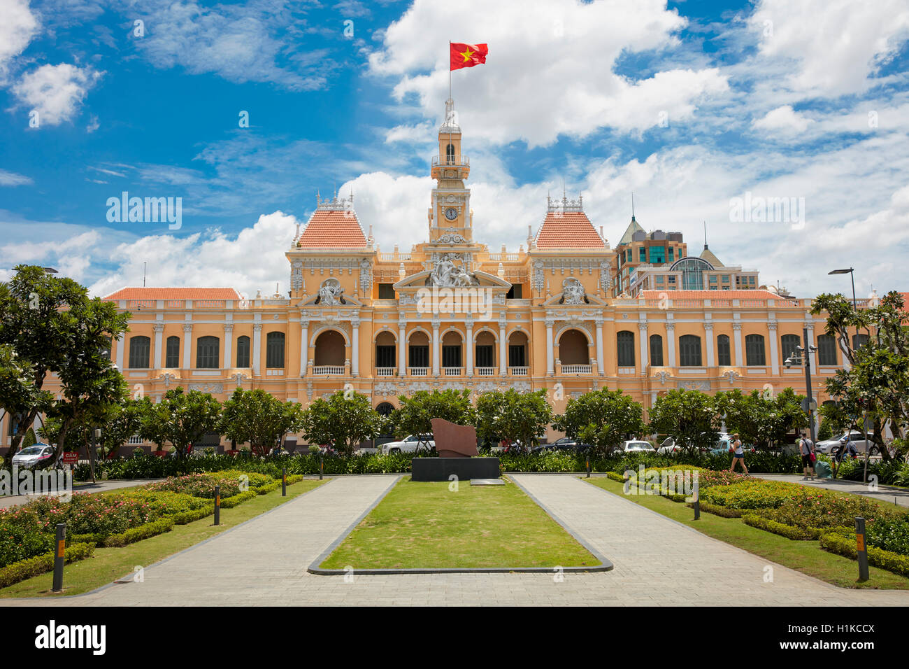 Facade of the city hall hi-res stock photography and images - Alamy