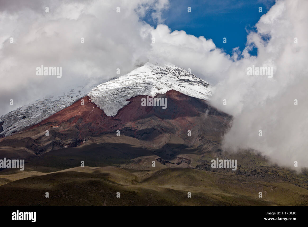 Cotopaxi volcano, Cotopaxi National Park, Ecuador Stock Photo - Alamy