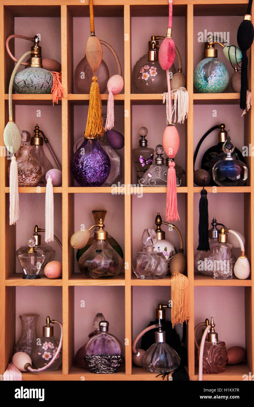 Scent bottles hi-res stock photography and images - Alamy