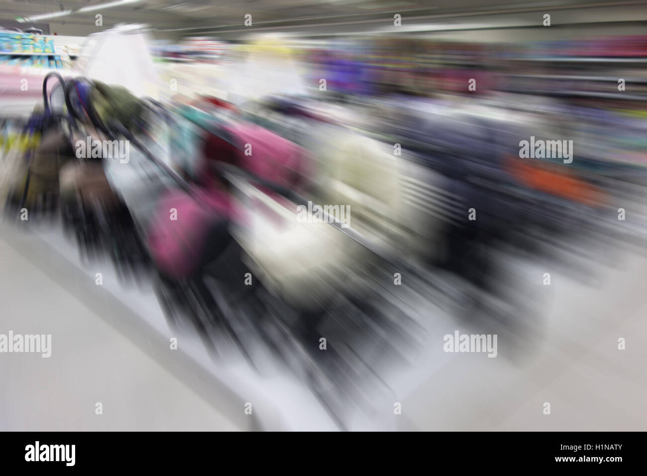 Shooting on the move hi-res stock photography and images - Alamy