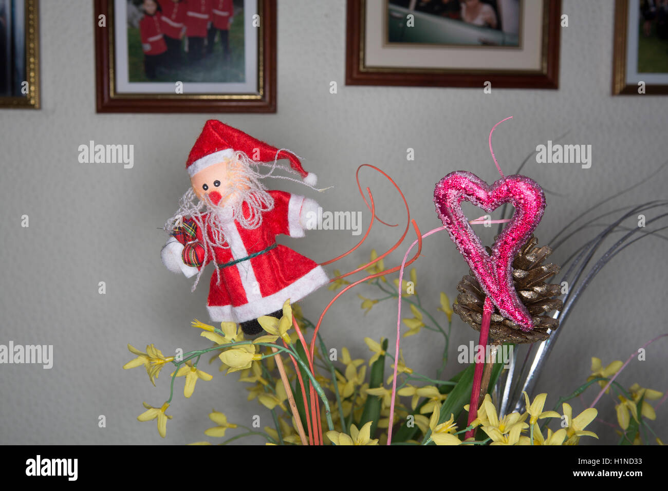 Santa puppet decoration hi-res stock photography and images - Alamy