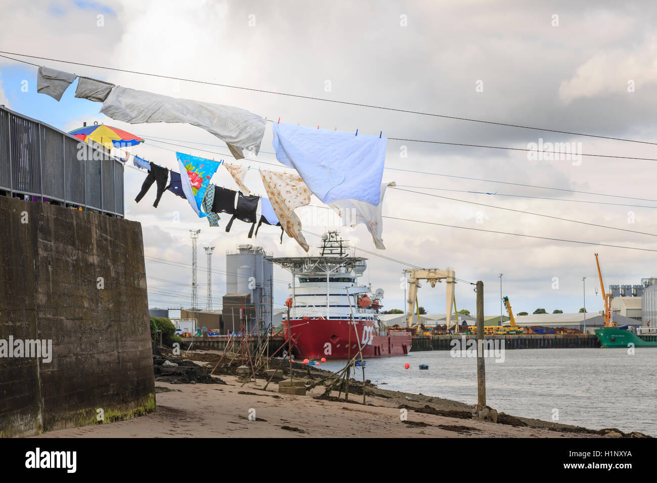 Washing lines, Ferryden, Montrose, Scotland Stock Photo - Alamy