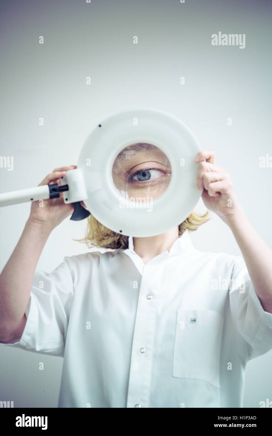 Magnifying lamp hi-res stock photography and images - Alamy