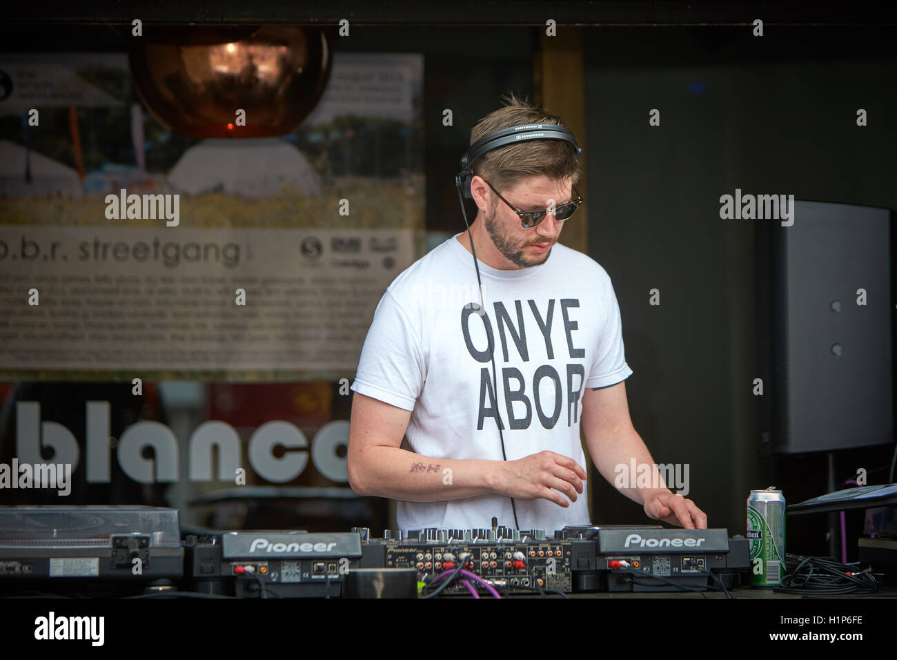 Carnival dj hi-res stock photography and images - Alamy