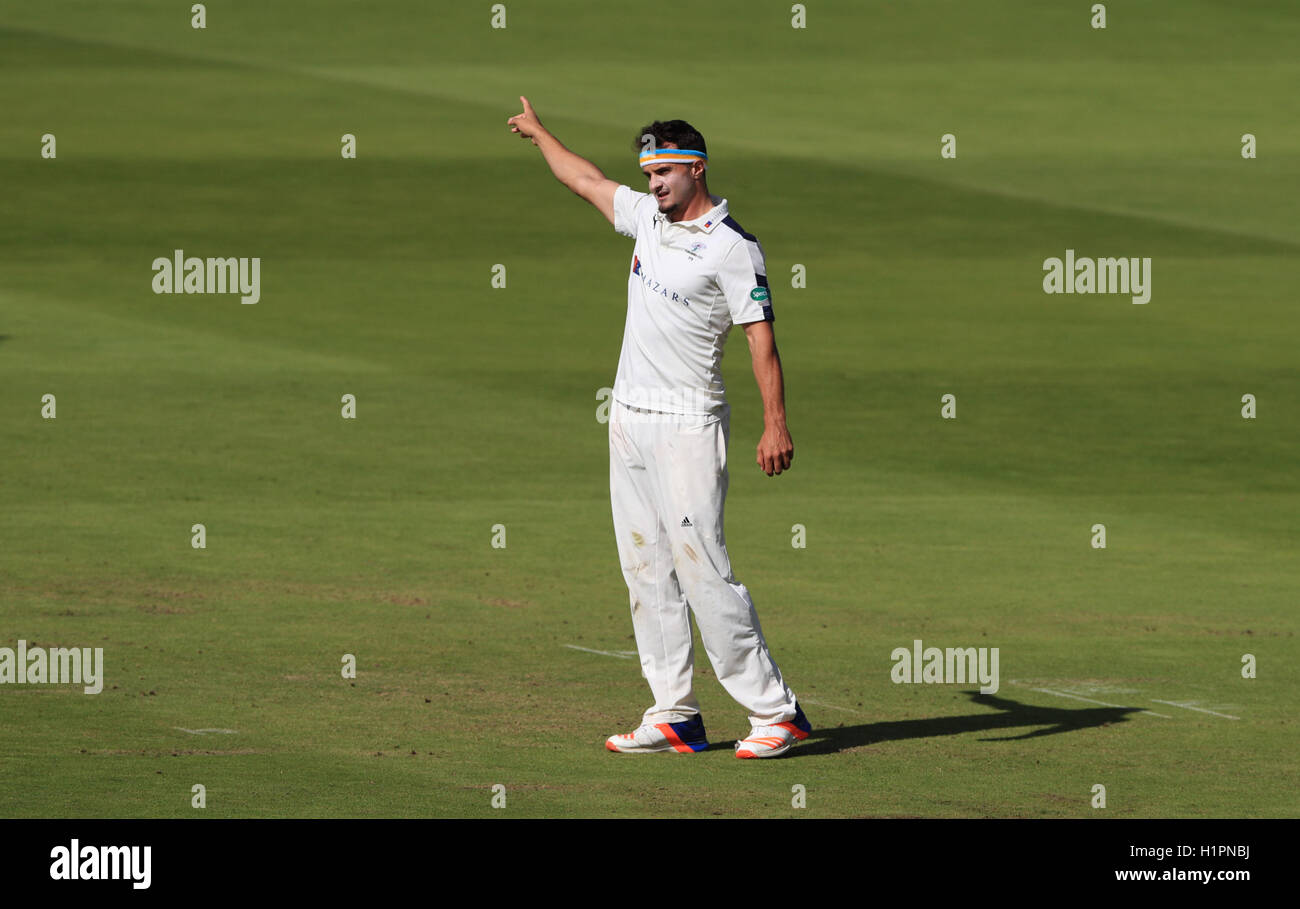 Jack brooks cricket hi-res stock photography and images - Alamy