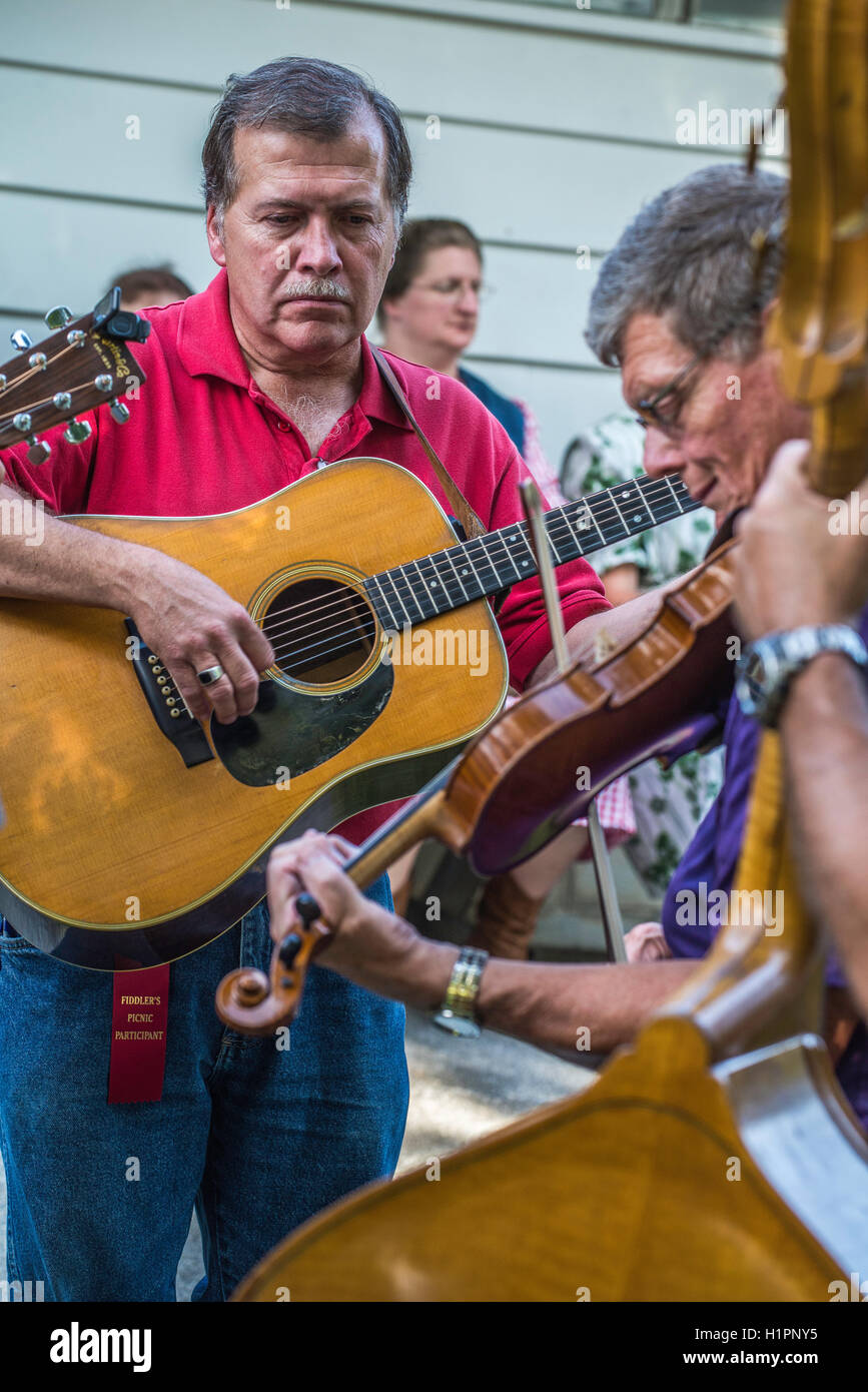 Bluegrass music festival musicians Stock Photo - Alamy