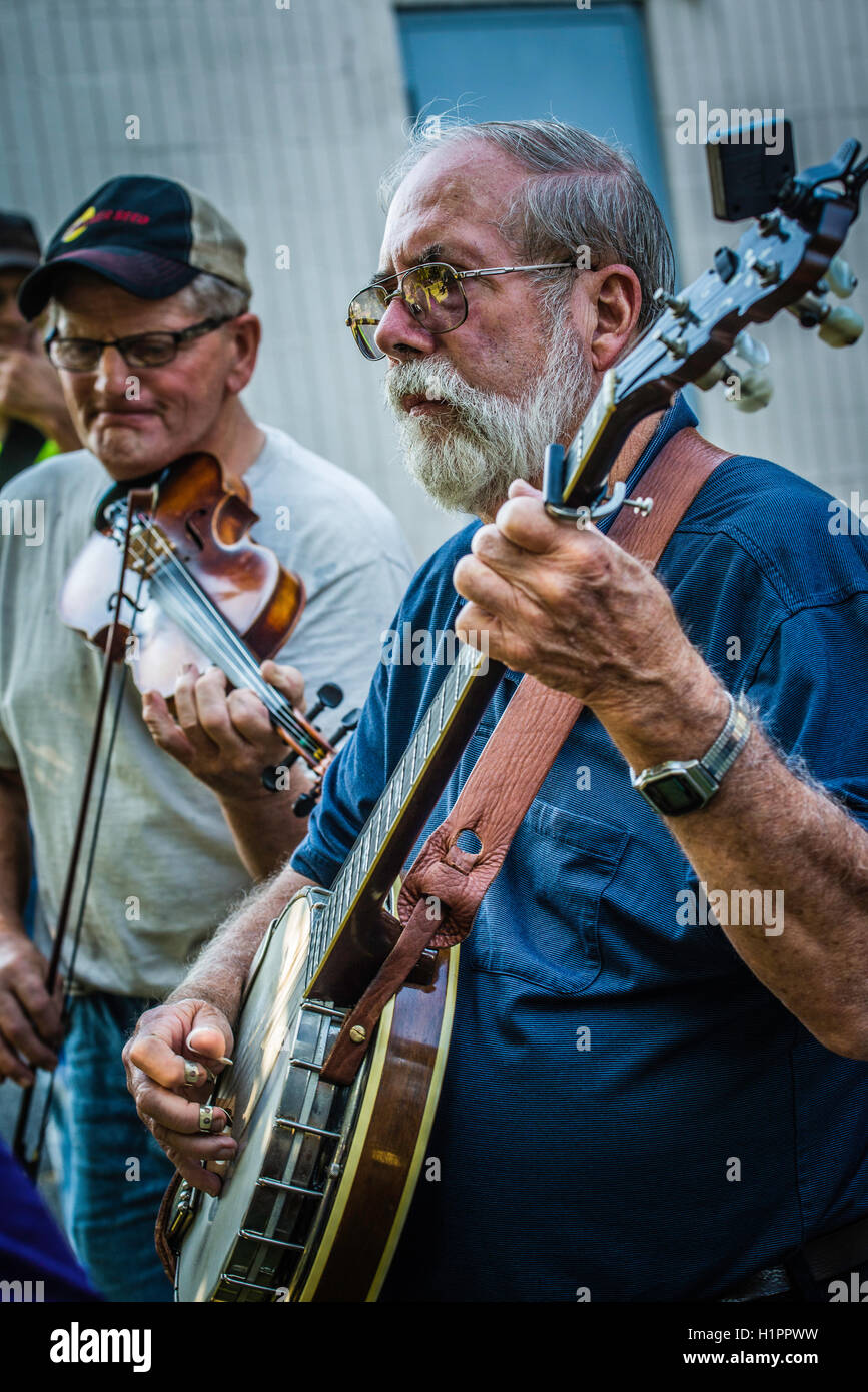 Bluegrass music festival musicians Stock Photo - Alamy