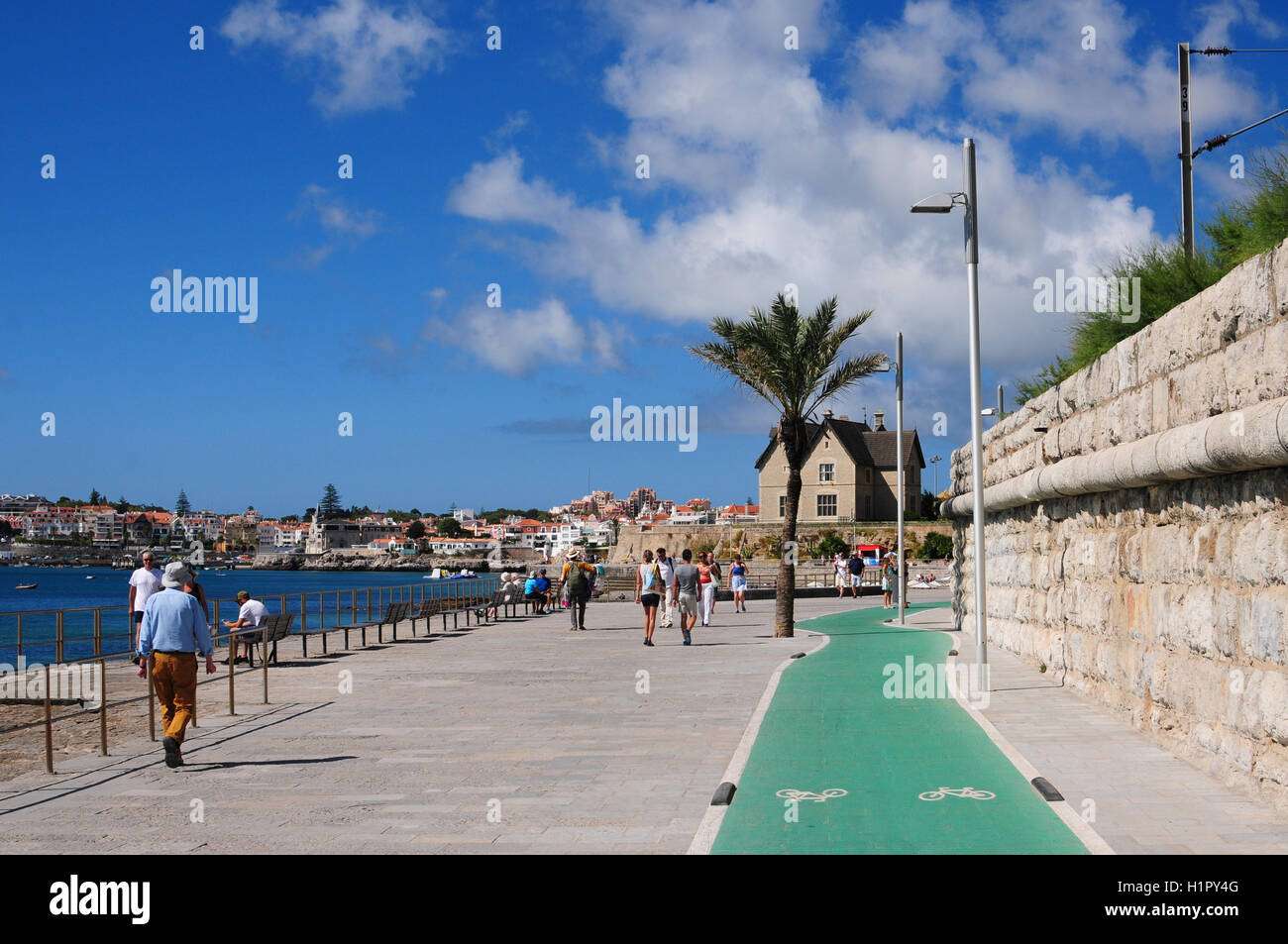 Cascais promenade hi-res stock photography and images - Alamy