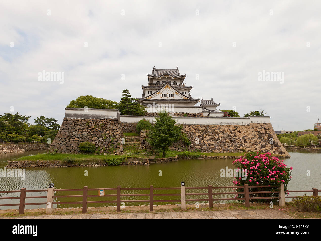 Main keep of Kishiwada castle, Japan. Erected in 1585, burned down in ...