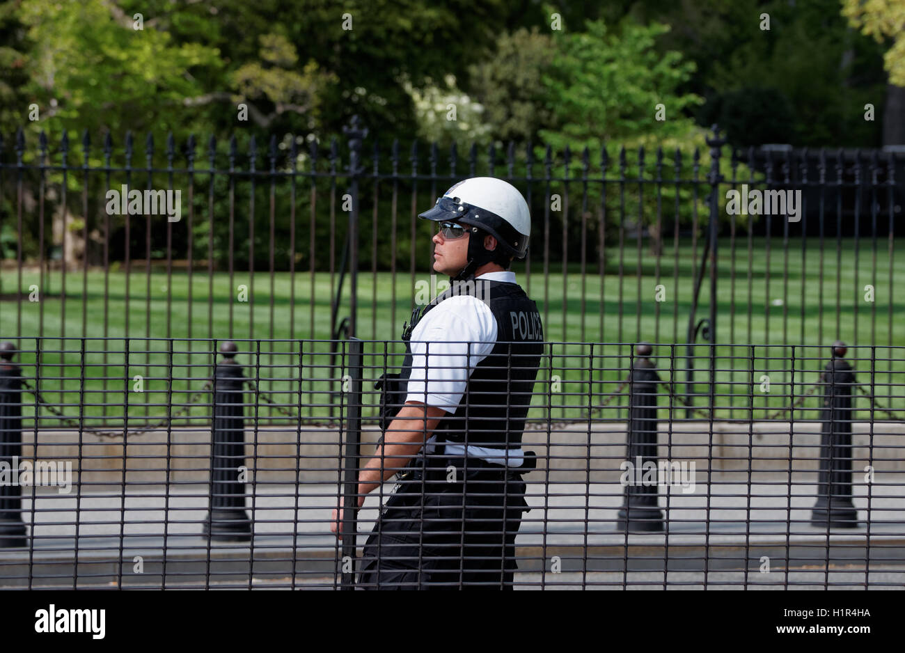 The washington d c metropolitan police hi-res stock photography and ...