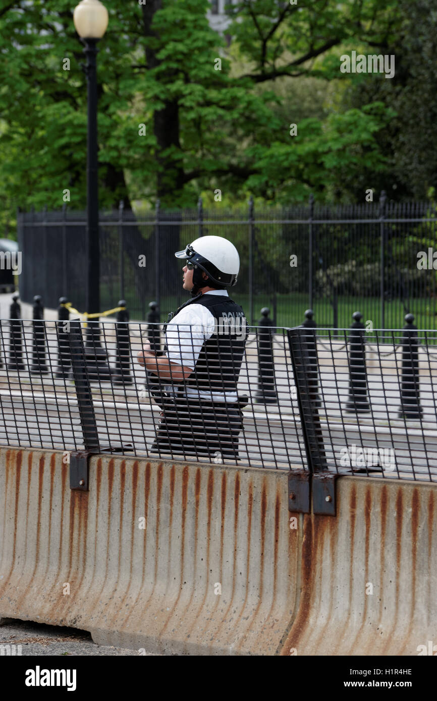 Washington D.C., USA - May 3, 2015: Policeman was photographed while ...