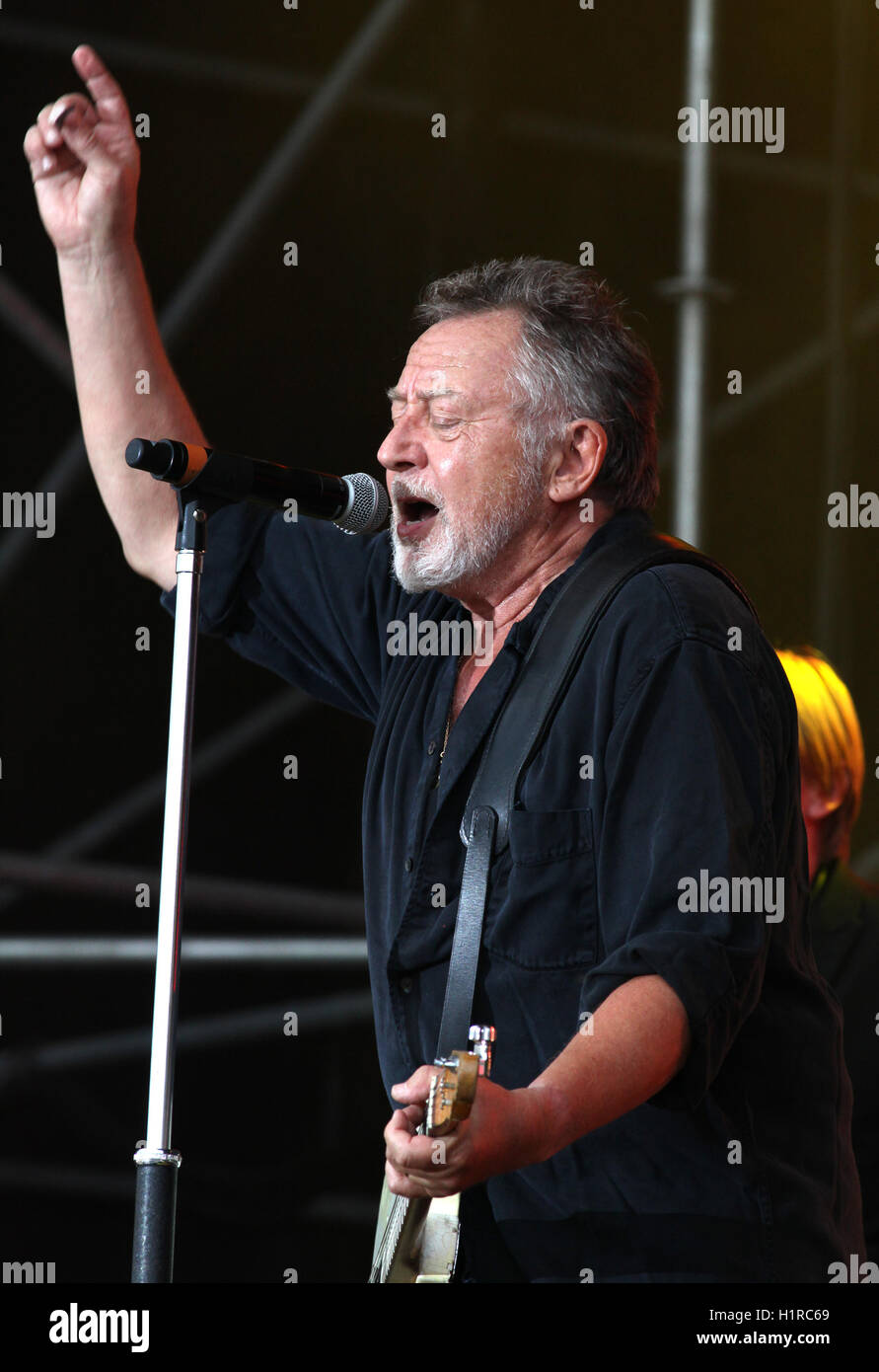 ULF LUNDELL Swedish singer on stage Stock Photo - Alamy