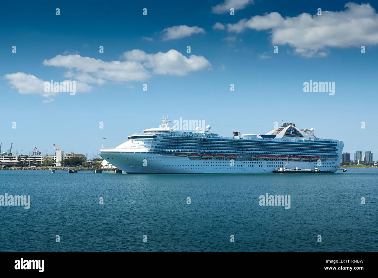 Bow cruise ship grand princess hi-res stock photography and images - Alamy