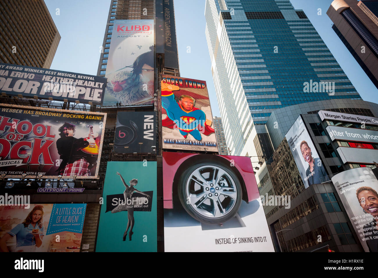 Donald trump billboard times square hi-res stock photography and images ...