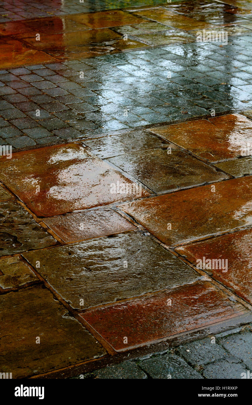 wet paving stones Stock Photo - Alamy